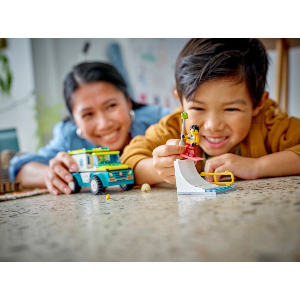 LEGO | LEGO® 60403 CITY Sanitka a snowboardista - MořeLega - MořeKostek