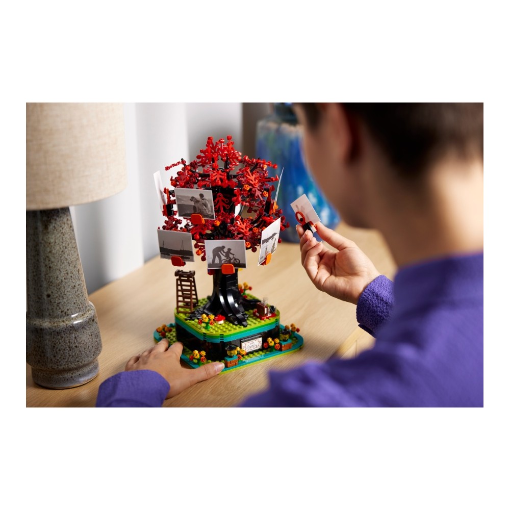 LEGO | LEGO® 21346 IDEAS Rodinný strom - MořeLega - MořeKostek